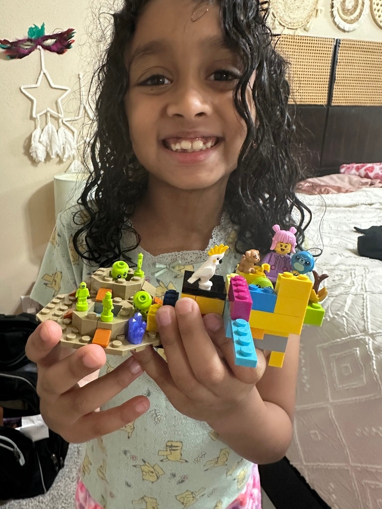 Free LEGO® magazines for Kids | Official LEGO® Shop US