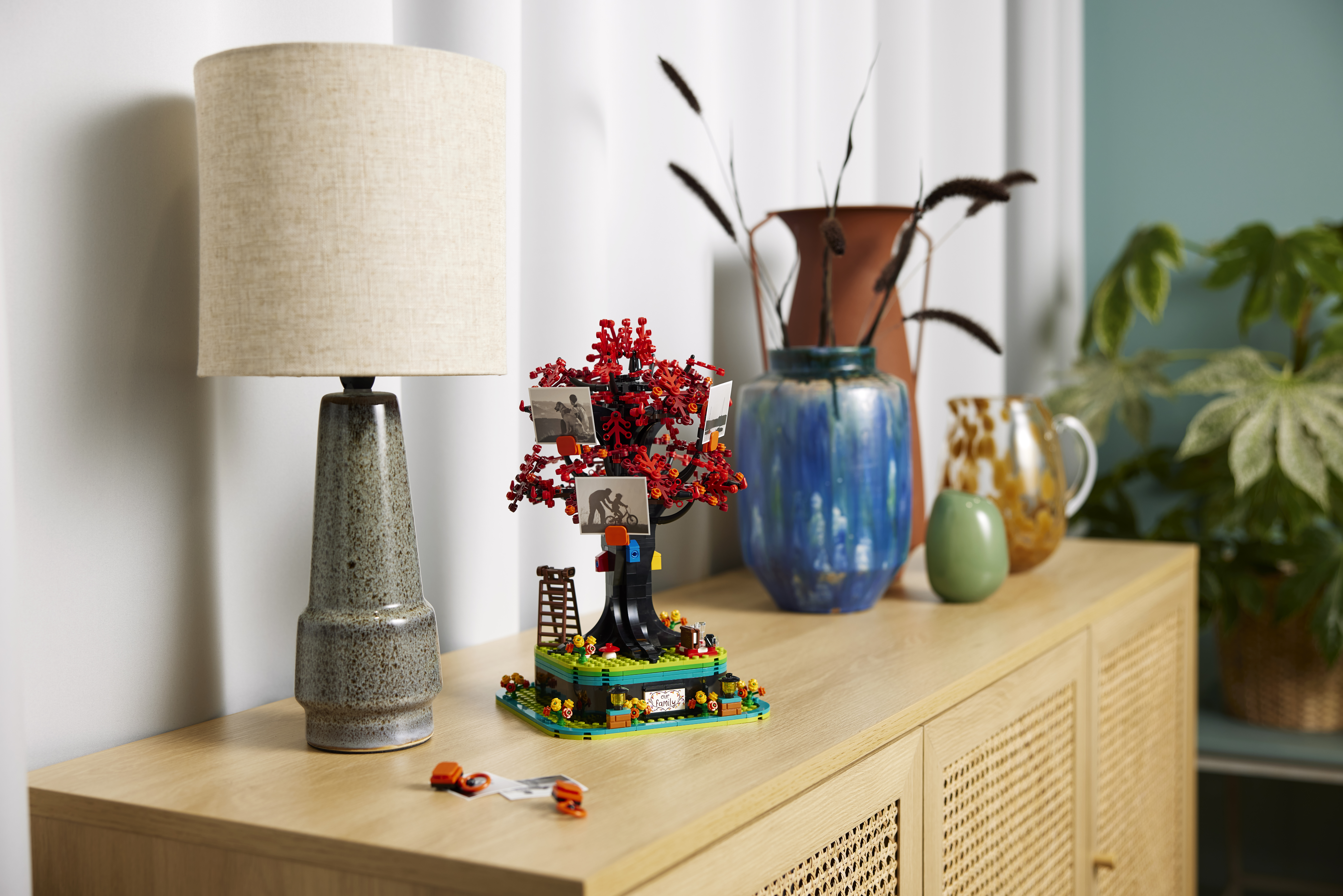 How to make your own family tree | Official LEGO® Shop AT