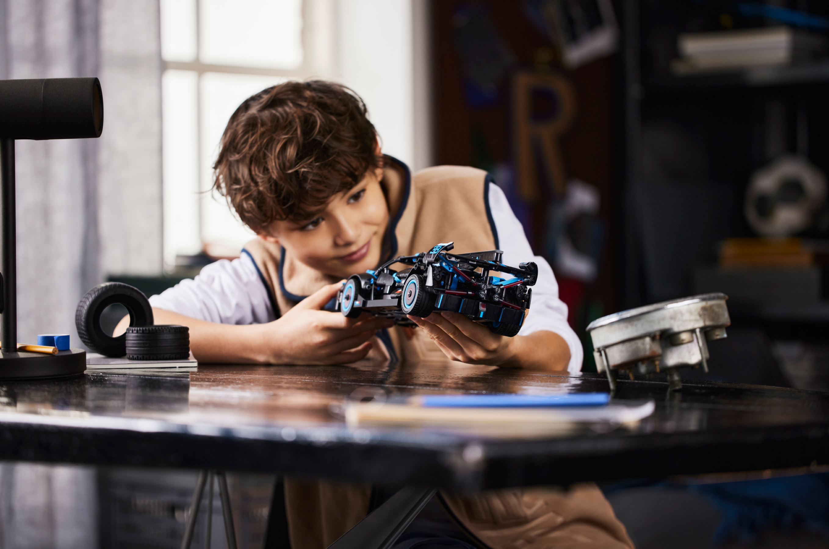 Bugatti Bolide Agile Blue 42162 | Technic™ | Buy online at the Official ...