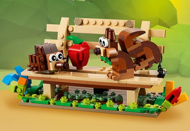 Birdhouse 31143 | Creator 3-in-1 | Buy online at the Official LEGO® Shop LU