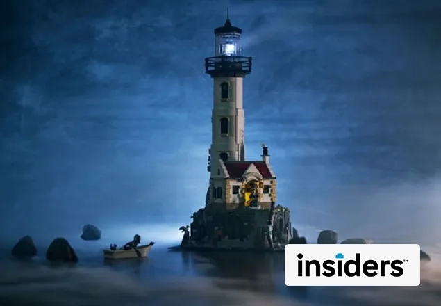 Illuminating the importance of the lighthouse | Official LEGO® Shop SI