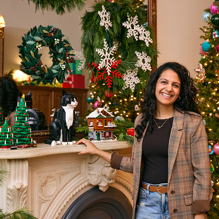 Hana’s Holiday Gift Guide | Official LEGO® ID