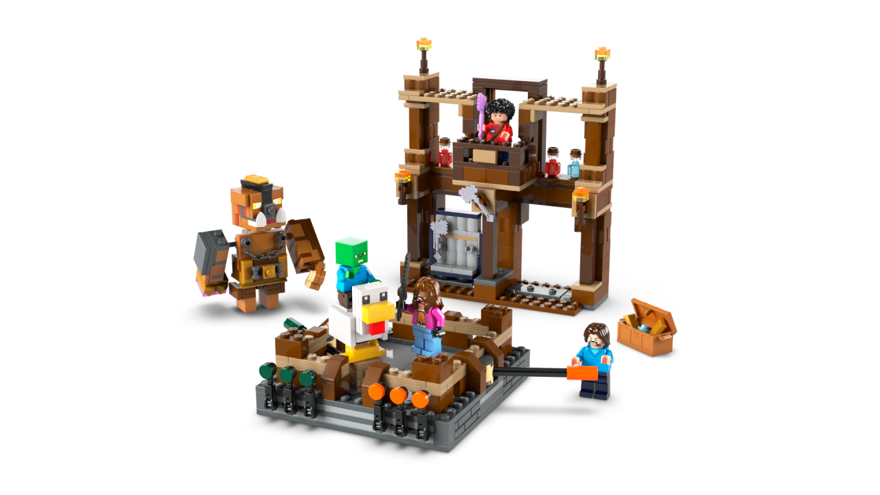 Woodland Mansion Fighting Ring 21272 | Minecraft® | Buy online at the ...