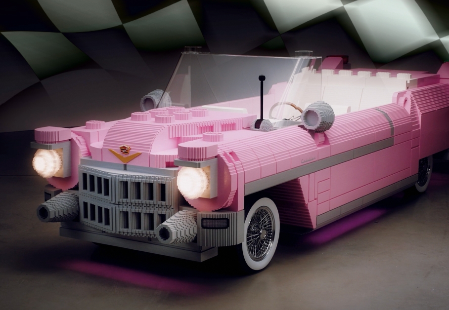 Levensgrote LEGO® Cadillac: F1® Las Vegas Grand Prix™ | Officiële LEGO ...