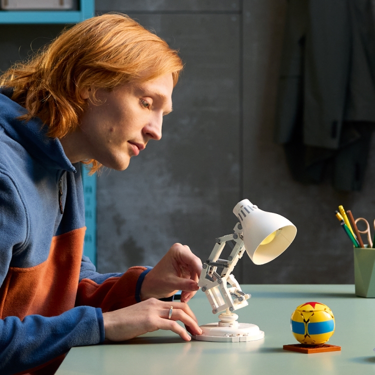 Disney Pixar Movie References in the LEGO® Ideas | Disney Pixar Luxo Jr ...