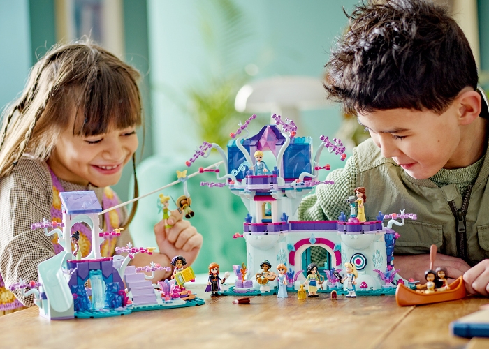 13 Best LEGO® ǀ Disney Holiday Sets | Official LEGO® Shop US