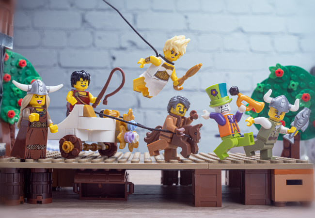 Build a LEGO® theater | Official LEGO® ID