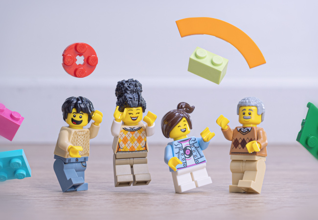 Construye una escultura con historias de colores | Oficial LEGO® Shop AR