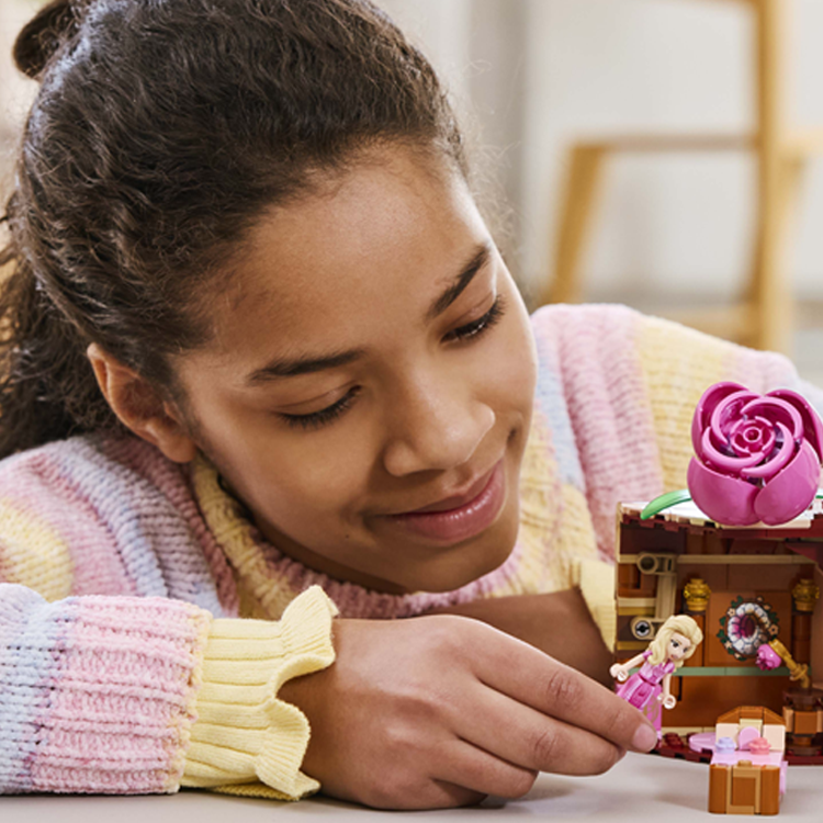 LEGO® Wicked Parents’ Guide | Official LEGO® Shop US