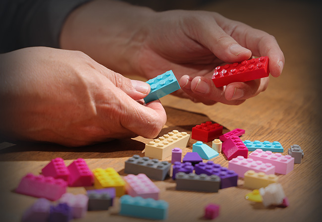 Soothing the Soul with the Textures and Sounds of LEGO® Bricks | Official LEGO® Shop AU