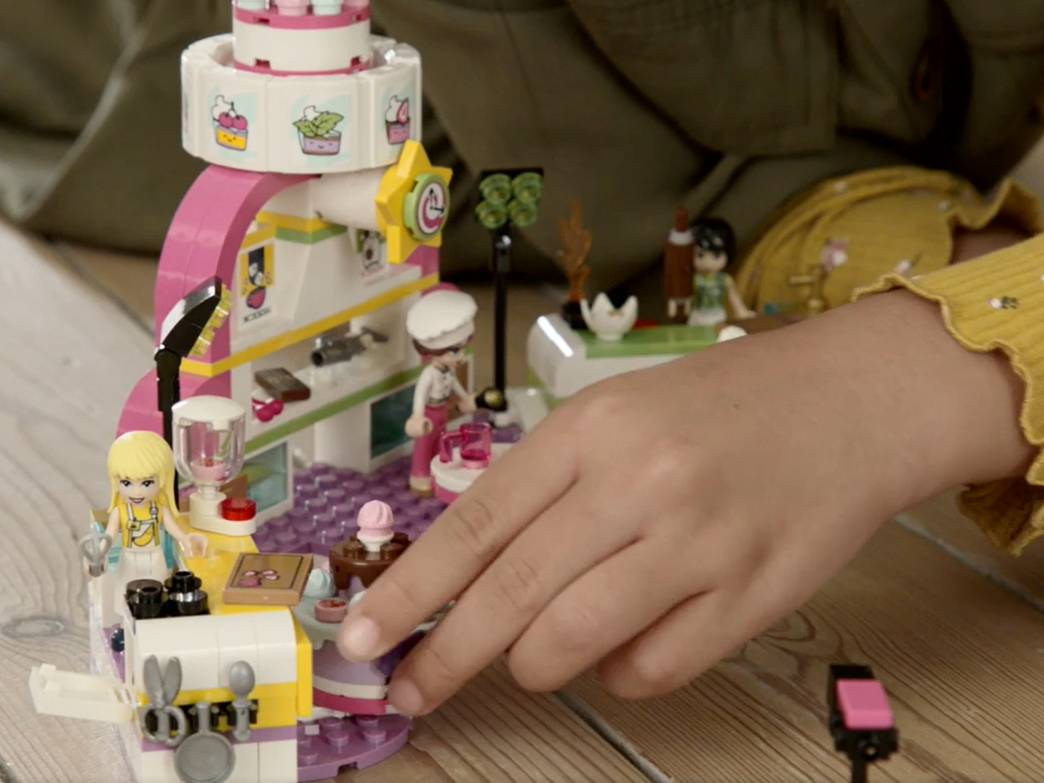 Baking Competition 41393 | Friends | Buy online at the Official LEGO ...
