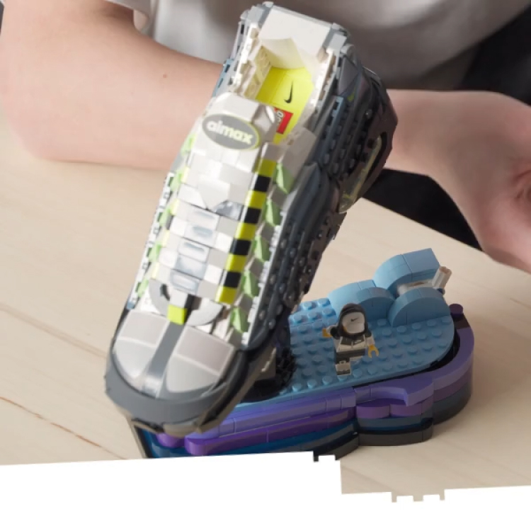 Nike x LEGO® collection: A playful world of sport | Official LEGO® Shop US