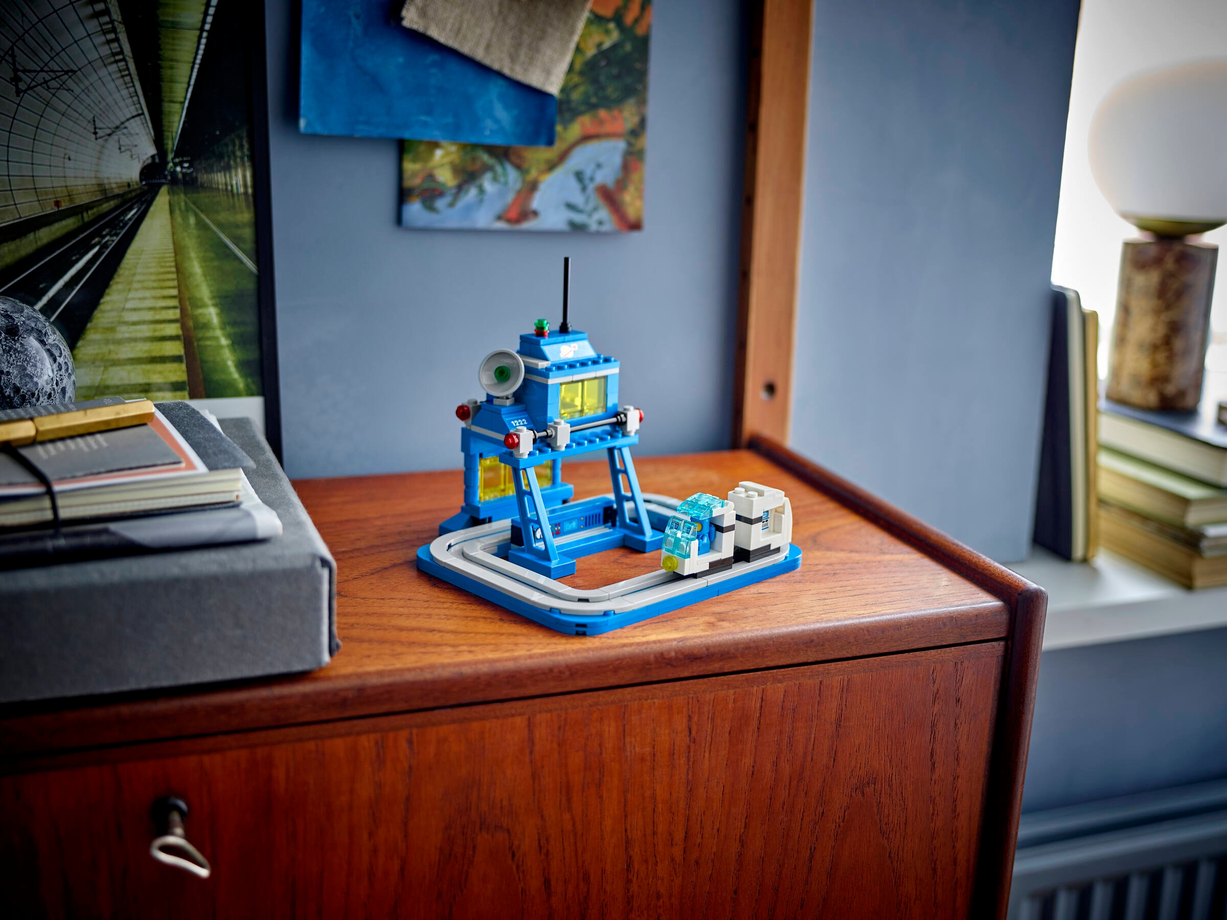 Micro Command Center 40786 | Ideas | Buy online at the Official LEGO ...