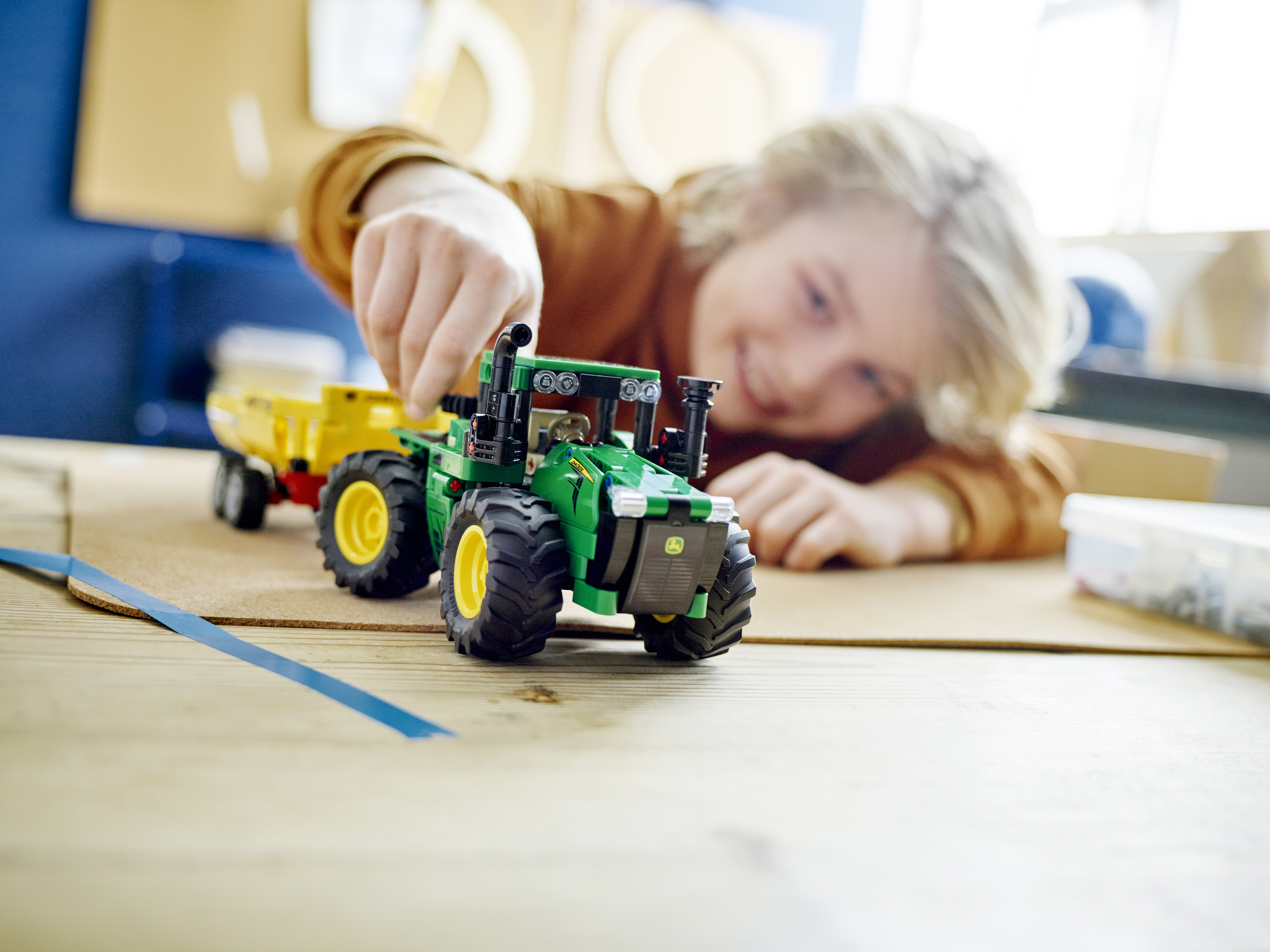 How to Develop and Nurture Curiosity in Kids | Official LEGO® HK