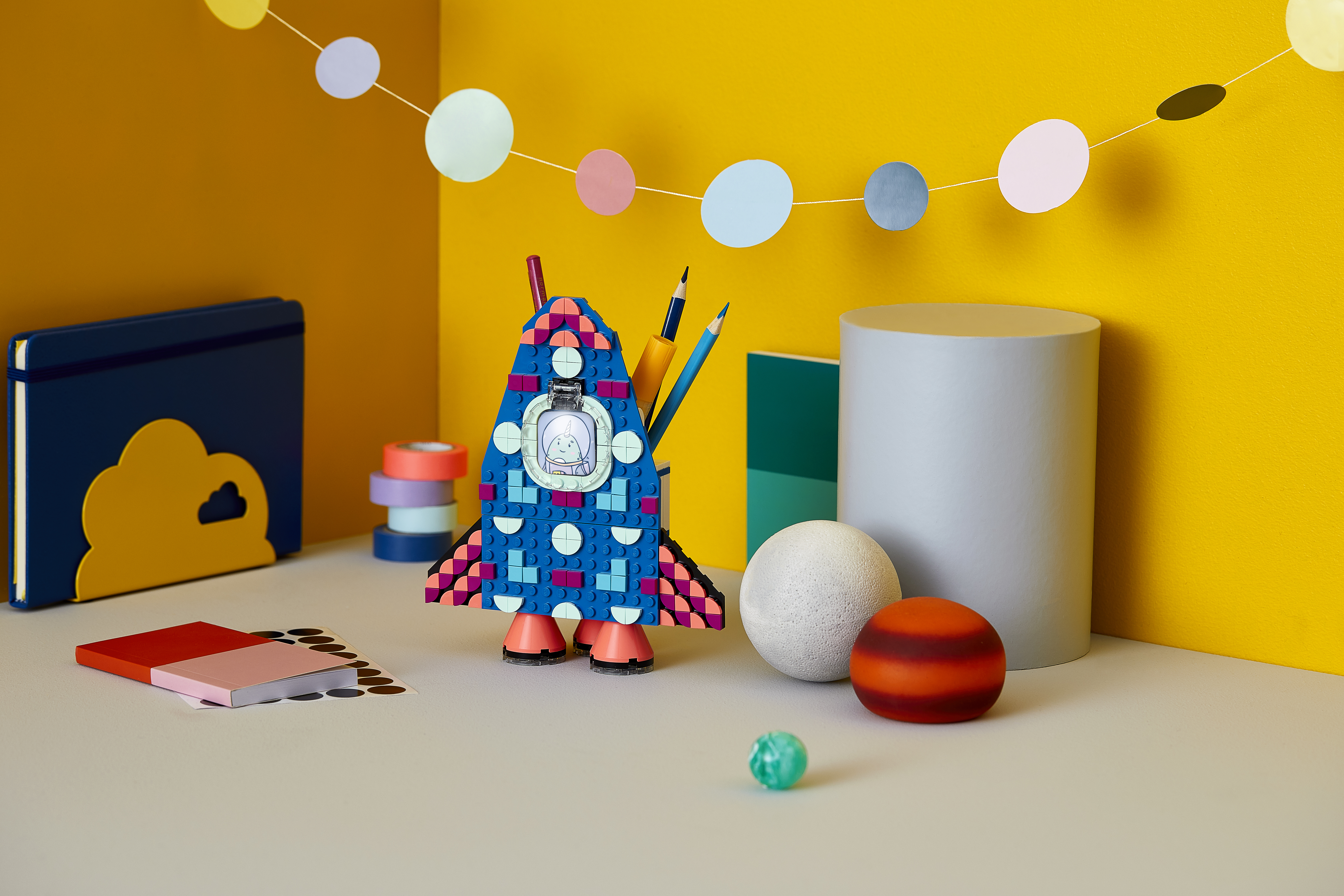 The Top 7 LEGO® Holiday Arts & Crafts Ideas | Official LEGO® Shop US