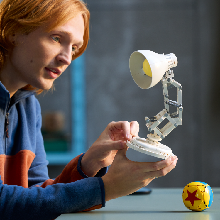 Disney Pixar Movie Reference in the LEGO Ideas|Disney Pixar Luxo Jr ...