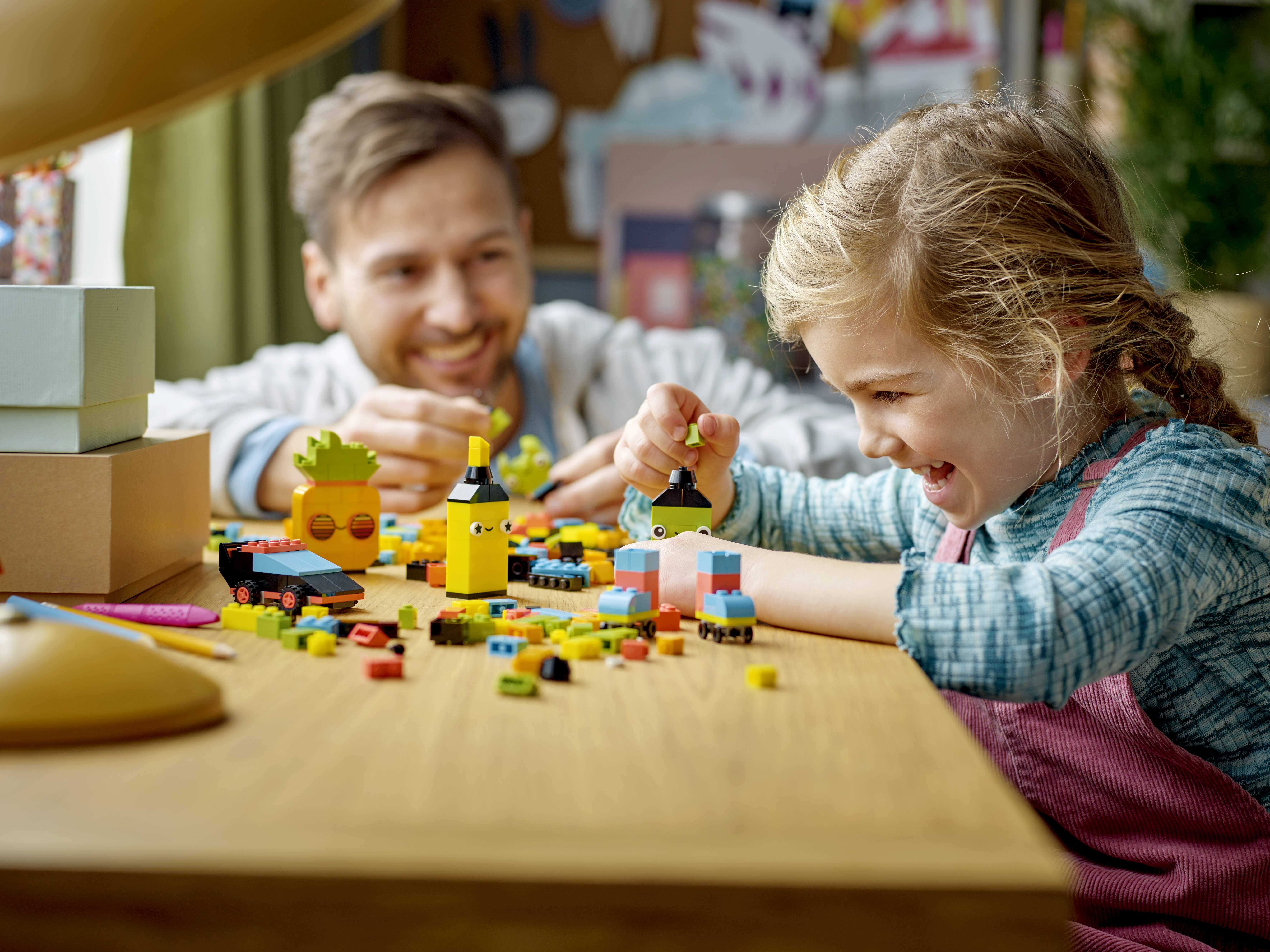12 Best LEGO® Arts & Crafts For Kids | Official LEGO® Shop US