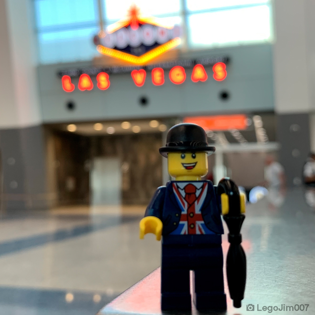 How to take photos of LEGO® minifigures on vacation | Official LEGO ...