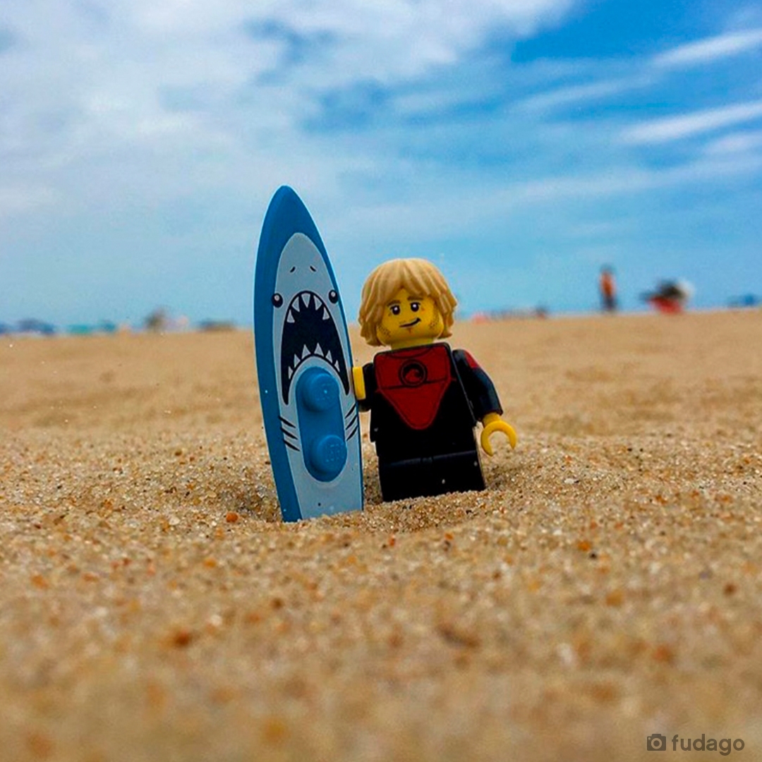How to take photos of LEGO® minifigures on vacation | Official LEGO ...