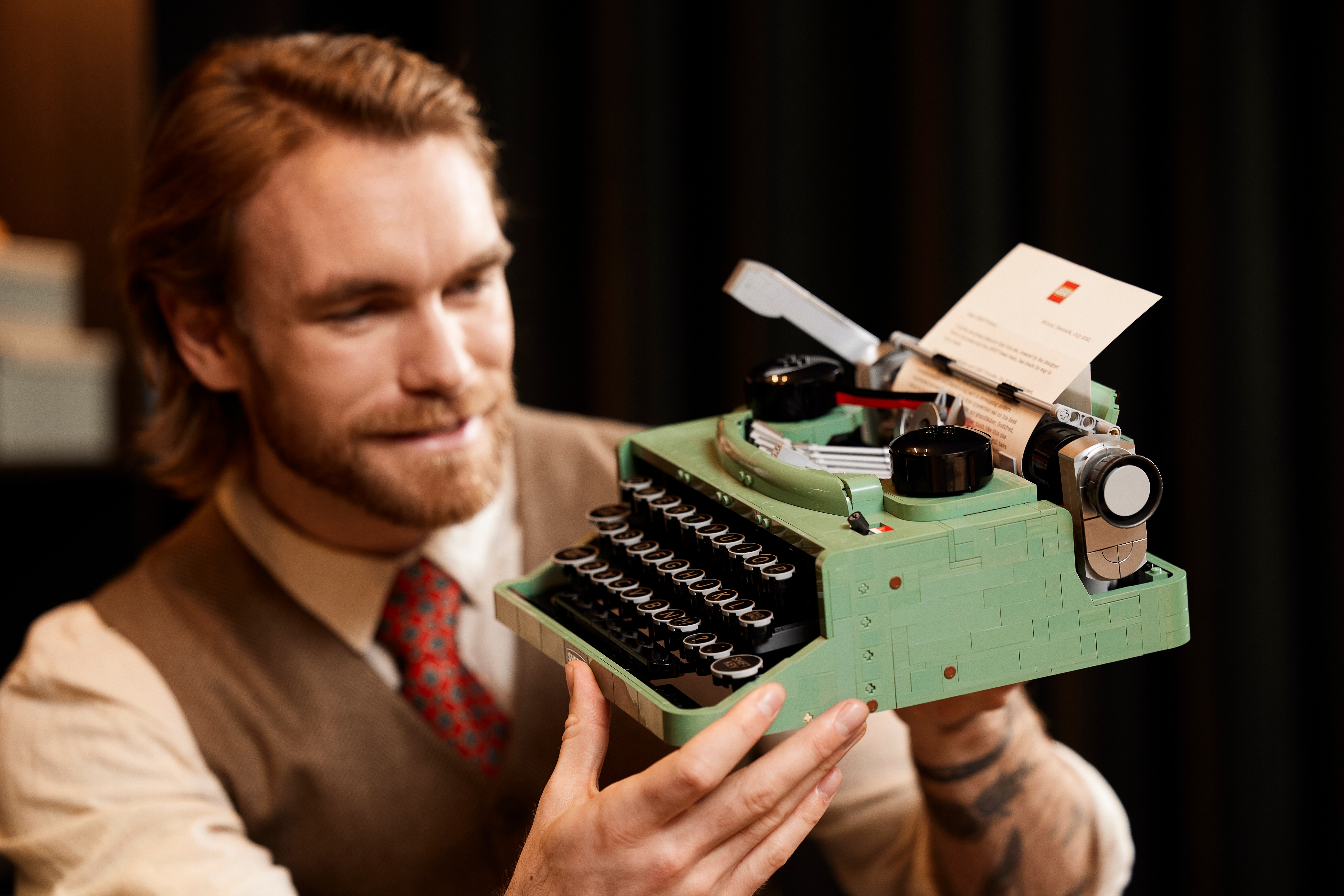 How to beat writer’s block with the new LEGO® Ideas Typewriter ...