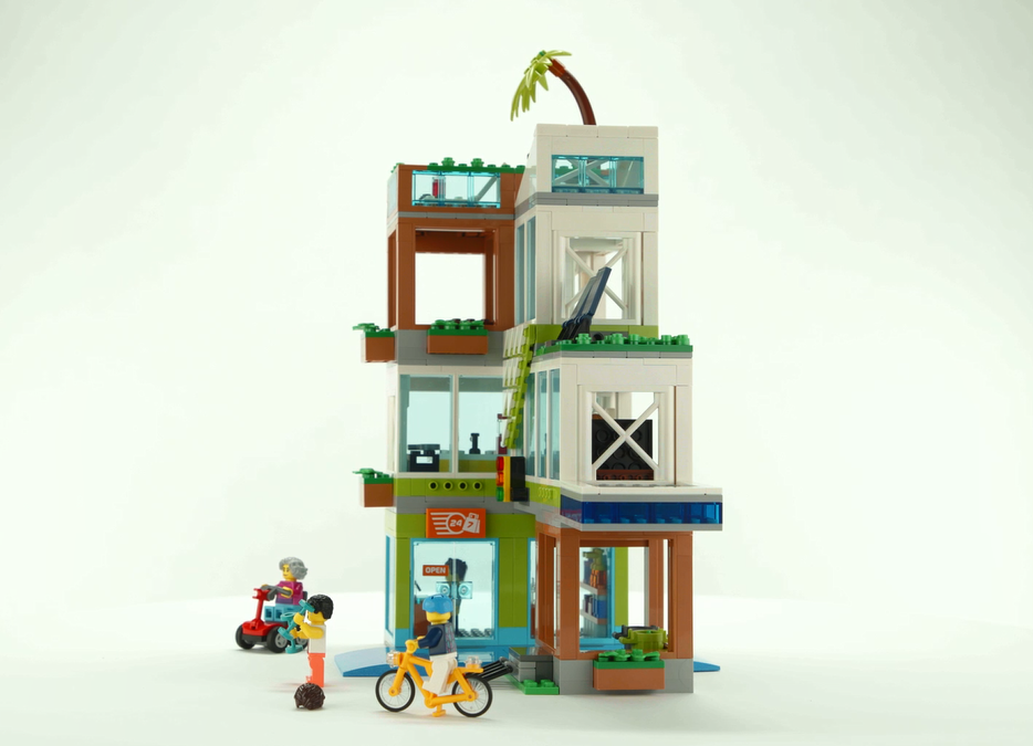 Apartment Building 60365 | City | Buy online at the Official LEGO® Shop AU