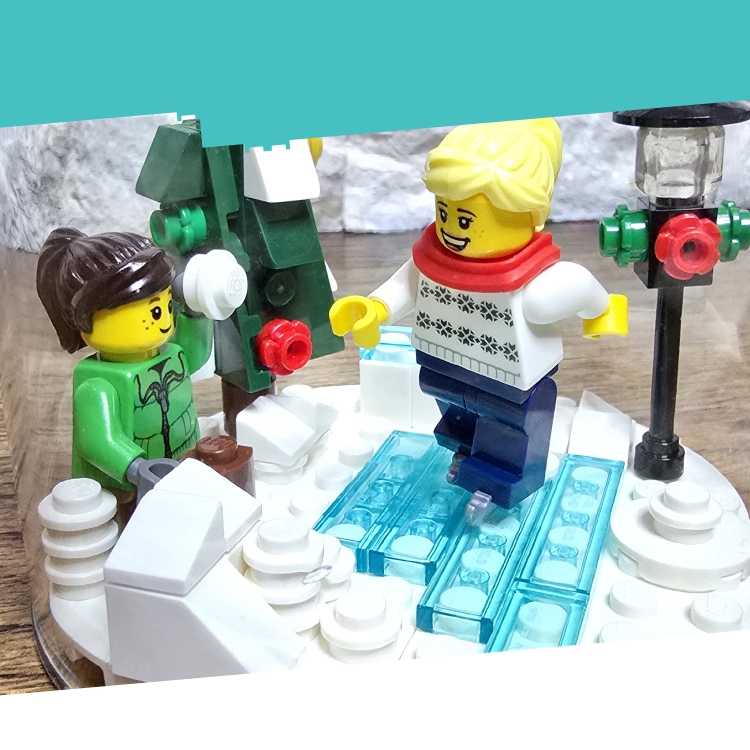 Build a (snowless) snow globe! | Official LEGO® Shop LU