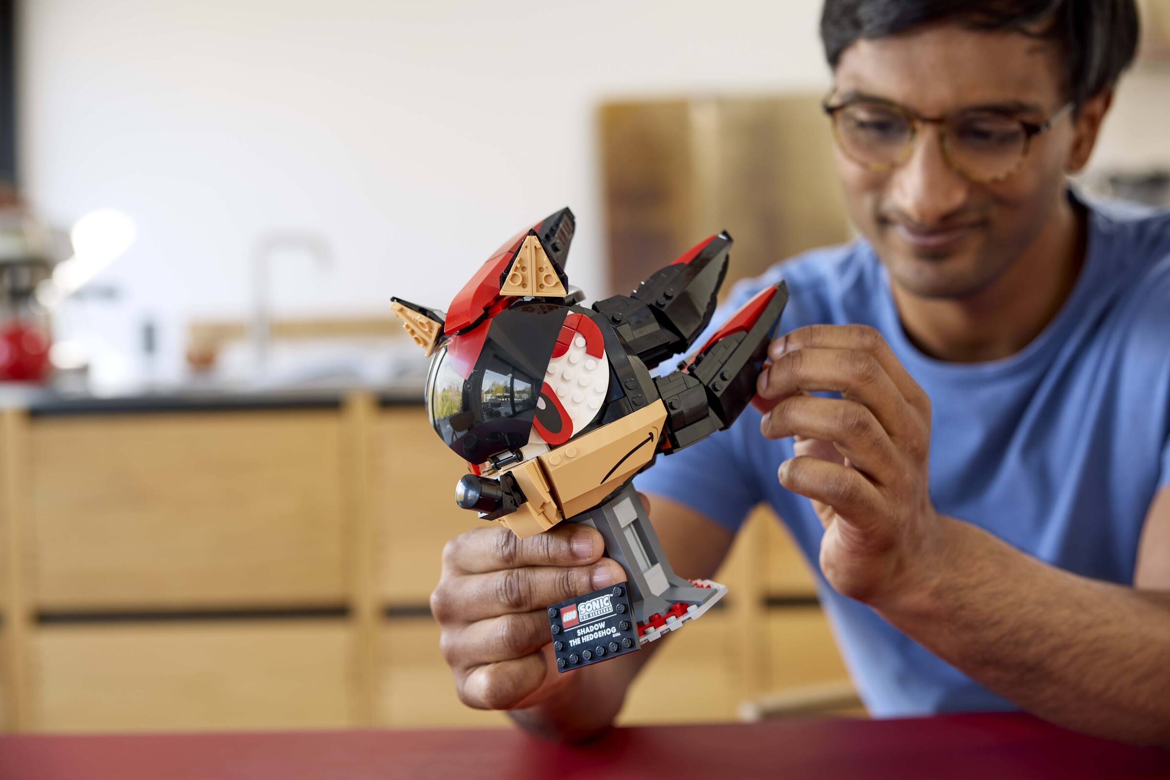 Lego releasing Shadow The Hedgehog kit on Oct. 1st (720 pieces, $70 ...